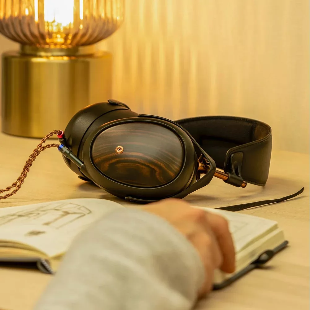 MEZE Audio Liric 2ème génération : l'Art de l'Évolution Audiophile Fr