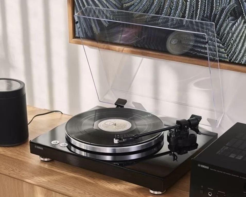 YAMAHA TT-S303 : une platine pour débuter correctement dans le vinyle Audiophile Fr